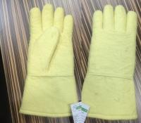 China Yellow kevlar felt 350 Degrees Fire Resistant Work Gloves 2 layers for sale