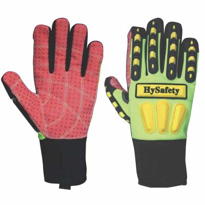 China Hi Vis Green 4X44EP Crush Resistant Gloves / Heavy Duty Rigger Gloves for sale