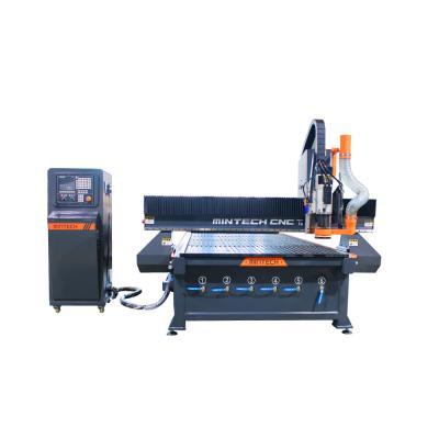 China 1300*2500cm 9kw Auto Tool Changer CNC Router For Wood Cutting for sale
