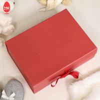 China FSC Ribbon Magnetic Closing Gift Box Ribbon Gold Foil Folded Packaging for sale