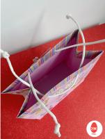 China OEM CMYK Pantone Color Custom Gift Bags for Perfume Cosmetic for sale