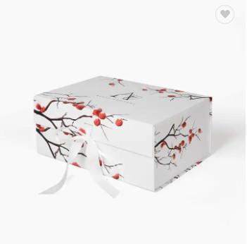 China Custom Kids Clothes Packaging Paper Magnetic Fold Gift Box White Large With Ribbon for sale