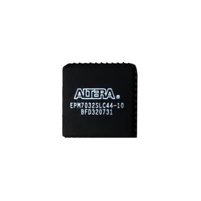 China Practical Flexible Programmable Logic Device PLD , EPM7032SLC44-10 for sale
