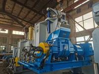 China 110 KW Kneader Machine For Rubber Mixing 45 Degree Tilting Angle for sale