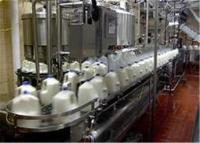 China Small Scale UHT Milk Production Line 0.5-20 Ton/h Capacity with CE Certification for Dairy Processing for sale