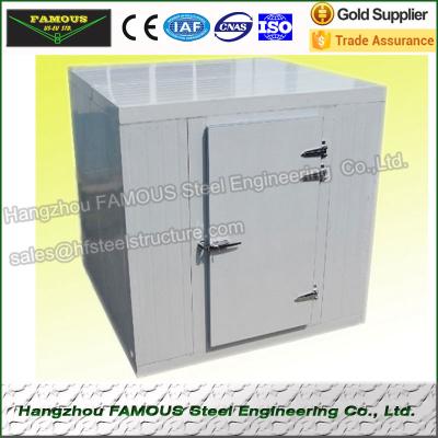 China 200mm Camlock Tightly Polyurethane Insulated Sandwich Panels For Poultry for sale