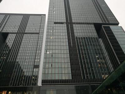 China Metal Prefab Multi Storey Steel Column Building Dormitory C Z Purlin for sale