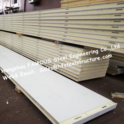China Insulation Material Polyurethane Cold Room Panel 12kg Density For Cold Storage for sale