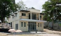 China Expandable Modular Cabin Steel Structure Caravan Construction Villa Camp House for sale