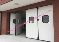China Aluminum Seal Accordion Folding Doors - 50x80mm Frame, 0.8mm Steel Panels, 15+ Year Service Life for Industrial Use for sale