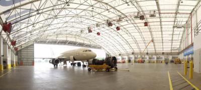 China Prefabricated Steel Pipe Truss Aircraft Hangar Building - 100m Clear Span, Hurricane-Resistant Design for sale