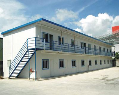 China Easy Construction Sandwich Panel Steel Portable House For Worker Residing for sale