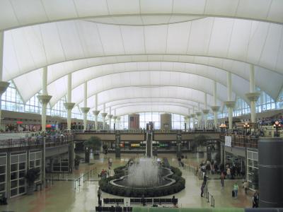 China Prefabricated Steel Aircraft Hangar Buildings - 100m Clear Span, Hurricane-Resistant Construction with Custom Options for sale