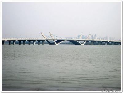 China Custom Hot Dip Galvanized Pre-engineered Structural Steel Bailey Bridge - GB Standard Compliant for Road & Railway Applications for sale