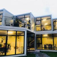 China Two Story Prefabricated Modular Container House 6055×2990×2896mm with 3-Hour Assembly Time and Earthquake Resistance for sale