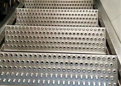 China Punched Anti Skid Stair Treads Steel Aluminum 4 Hole Patterns Safety Grating Steps for sale