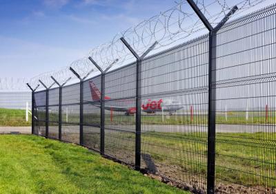 China 4.0mm 4.5mm Welded Wire Mesh Security Fence with Razor Wire and Y Square Posts - 2.5m to 3.0m Widths for sale