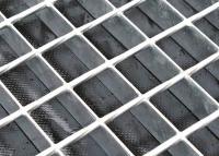 China Welded Steel Bar Grating 2' to 4' Width with Smooth or Serrated Surface for Industrial Platforms for sale