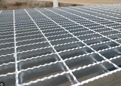 China Serrated Steel Grating with Anti-Slip Surface for Wet Environments - Multiple Materials and Fabrication Options for sale