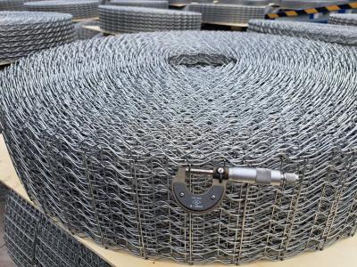 China 8 Line Wire Offshore Pipeline Counterweight Welded Mesh 1.6-2.85mm Diameter with 300g/m² Zinc Coating for sale
