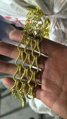 China Anodized Aluminum Hook Chain Metal Curtain with 1.5x9x17mm Hook Size and Rose Gold Finish for sale