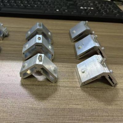 China Modern Design Durable Aluminum Corner Joint for Easy Installation in Windows and Doors for sale