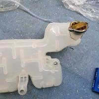 China DZ9614533002 Expansion Tank Assembly for HEAVY DUTY TRUCK HOWO Shaanqi Delong M3000S X5000 for sale