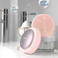 China IPX7 45℃ Warmth Mini Silicone Face Exfoliator Brush for sale