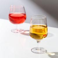 China Aviation Glass Drinking Goblets 5 Oz Lead Free Mouth Blown Airplane Wine Glasses for sale