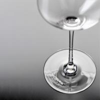 China 540ML Universal White And Red Wine Glasses Transparent 19oz Lead Free Hand Blown for sale