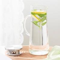 China 1350ml Glass Water Pitcher With Filter Transparent Heat Resistant Glass Carafe for sale