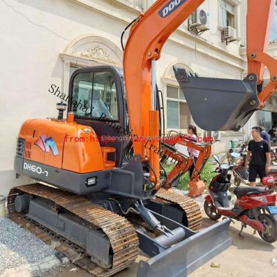 China 700 working hours used doosan DH55 mini excavator with excellent performance for sale