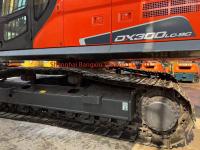 China Used Doosan DX300LC-9C Excavator with Original Hydraulic Pump and 1.5 Bucket Capacity for sale