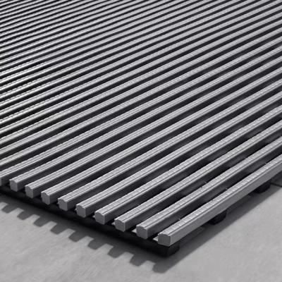 China Vinyl Grid Slip Resistance Safety Mat For Wet Areas with Drainage for sale