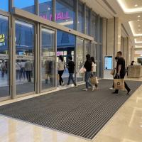 China High Traffic 6063-T5 Aluminum Alloy Walk Off Mat Custom Size for Commercial Buildings for sale