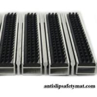 China Rubber Brush Insert Aluminium Entrance Mat 6063 T5 650lbs Load for sale