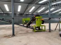 China Agriculture Vertical Crusher for Animal Feces and Soft Material Crushing 800 KG Weight for sale