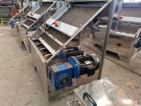 China Inclined Screen Type Dewatering Machine for Livestock Manure Solid-Liquid Separation for sale