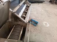 China Inclined Screen Type Dewatering Machine for Livestock Manure Solid-Liquid Separation for sale