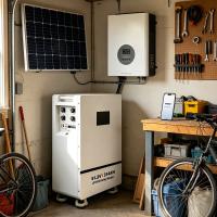 China 16kWh LiFePO4 Rollable Battery with 10kW Max Load for Solar ESS for sale