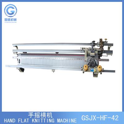 China Manual Hand Driven 16G Flat Knitting Machine 36 40 42 Inch Width Latch Needle for sale