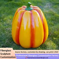 China Customized Resin Fruit Statue Outdoor Decorative Fiberglass Strawberry Sculpture for sale