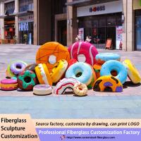 China Customized Resin Fruit Statue Outdoor Decorative Fiberglass Strawberry Sculpture for sale