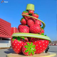 China Customized Resin Fruit Statue Outdoor Decorative Fiberglass Strawberry Sculpture for sale