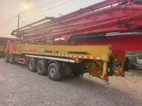 China 53000kg Refurbished Concrete Pump Trucks 61m Horizontal Reach for sale