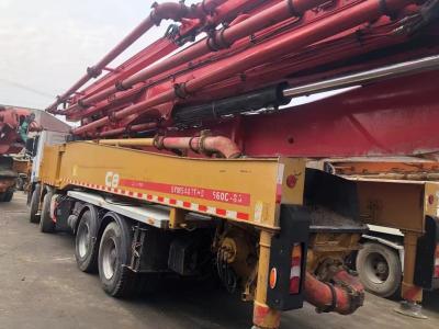 China 12Mpa Max Theoretical Pressure 360° Rotation Angle Concrete Pump Trucks for Large Scale Construction 44000kg Gross Mass for sale