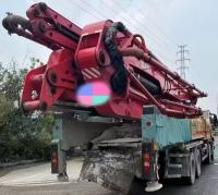 China 44000kg Used Concrete Pump with 180m3/h Max Theoretical Output and Heavy-Duty Construction Design for sale
