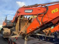 China Doosan DX380 38-ton Class Large Hydraulic Excavator For Large-scale Construction Projects And Mining Operations for sale