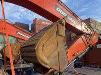 China Doosan DX380 38-ton Class Large Hydraulic Excavator For Large-scale Construction Projects And Mining Operations for sale