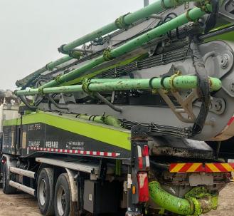 China Zoomlion Pump Truck 63m Vertical Reach Horizontal Reach 57m ZLJ5440THBSF for sale